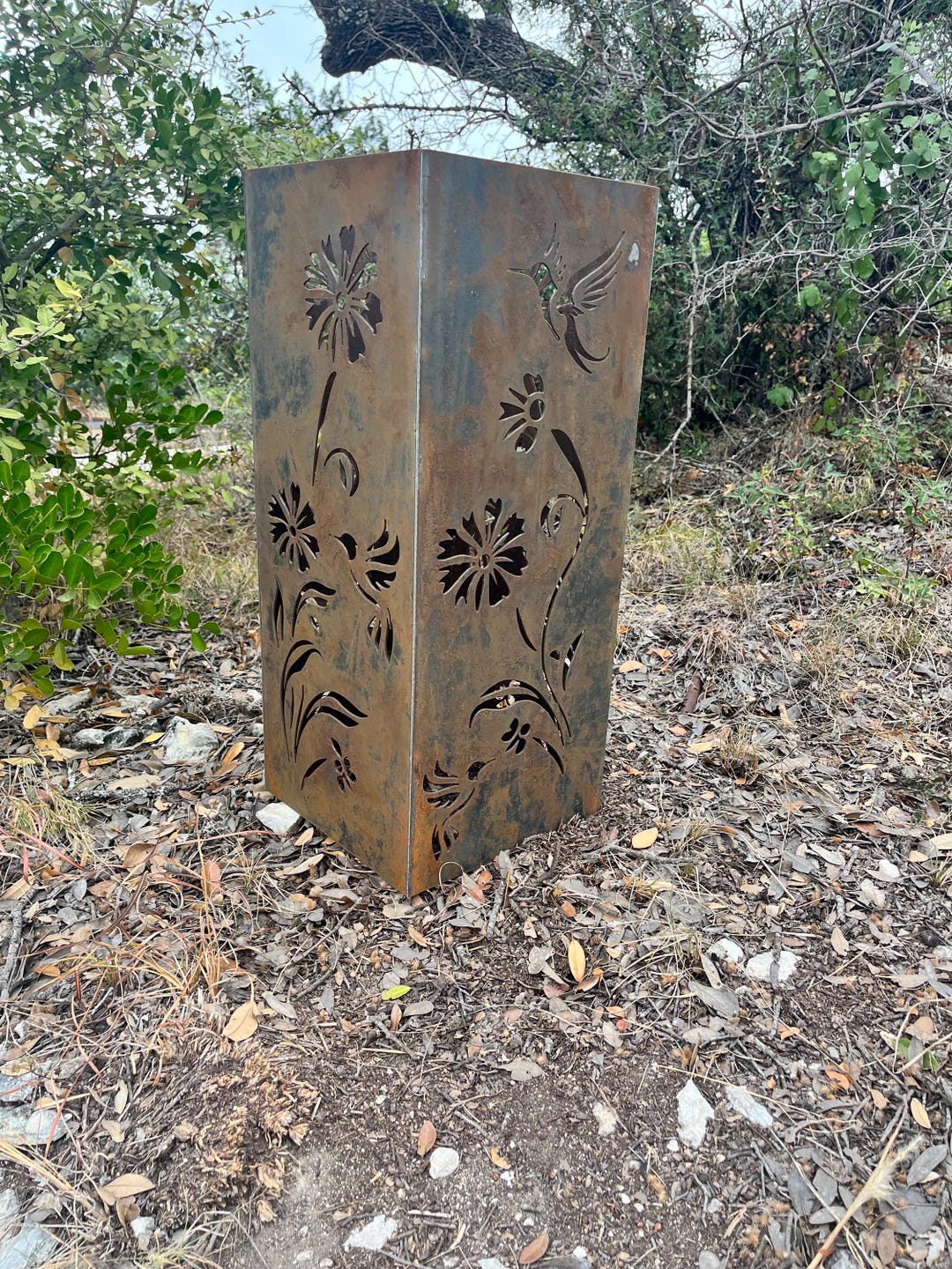 Hummingbird Garden Column, Well Cover, Metal Yard Art, Outdoor Lantern ...