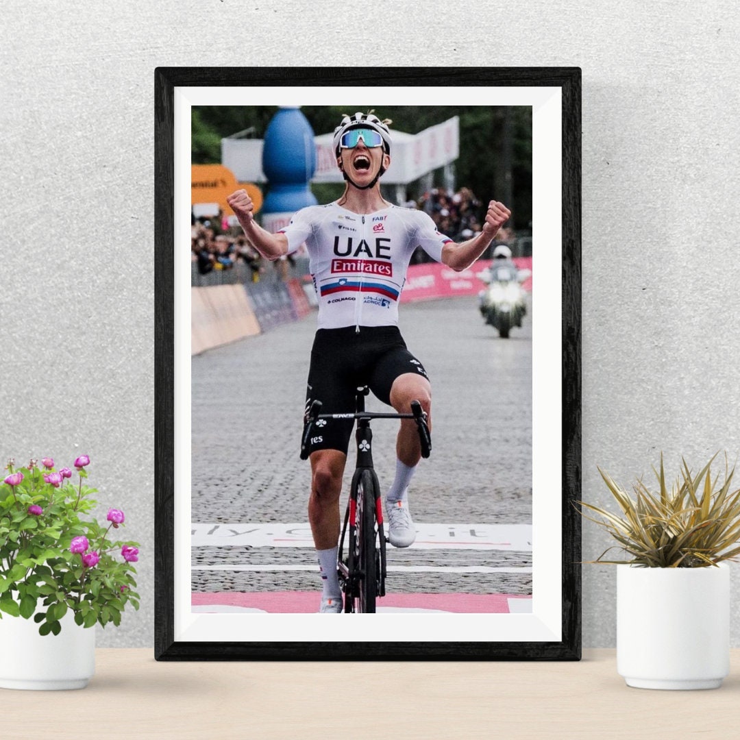 TADEJ POGACAR POSTER | 2024 Uae Poster | Tadej Pogacar Walkpaper ...