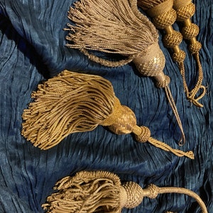 18th Century Antique Venetian Gold and Red Velvet Banner Appliqué - Etsy