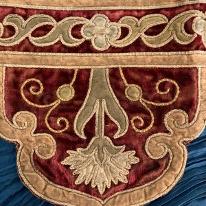 18th Century Antique Venetian Gold and Red Velvet Banner Appliqué - Etsy