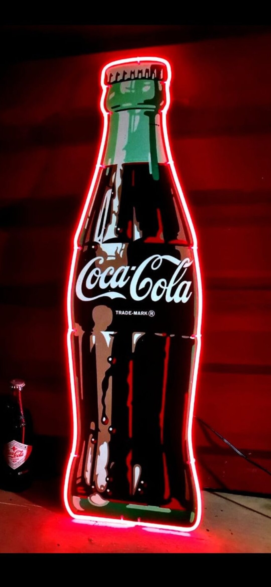Design Inspired 26 Vintage Coca Cola Bottle LED Neon Sign With Red ...