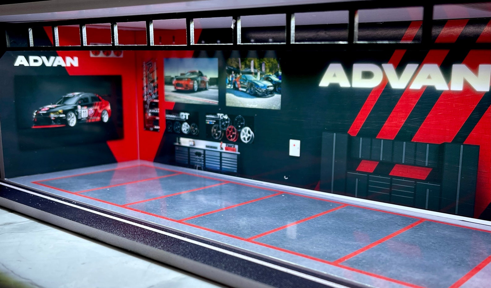 Advan Interior Garage Theme LED Display Diorama - Etsy