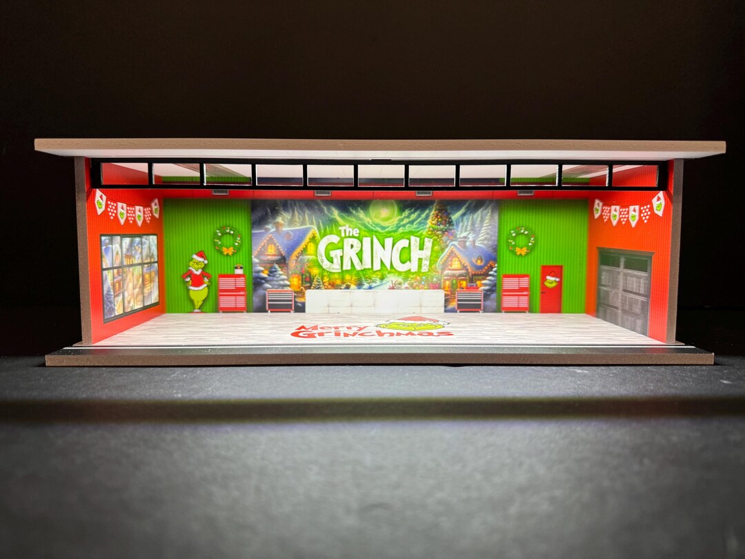The Grinch Theme LED Display Diorama - Etsy