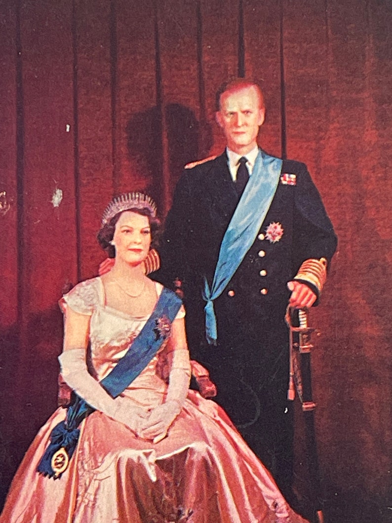 Vintage Royalty Post Card of Queen Elizabeth II and Duke of Edinburgh ...