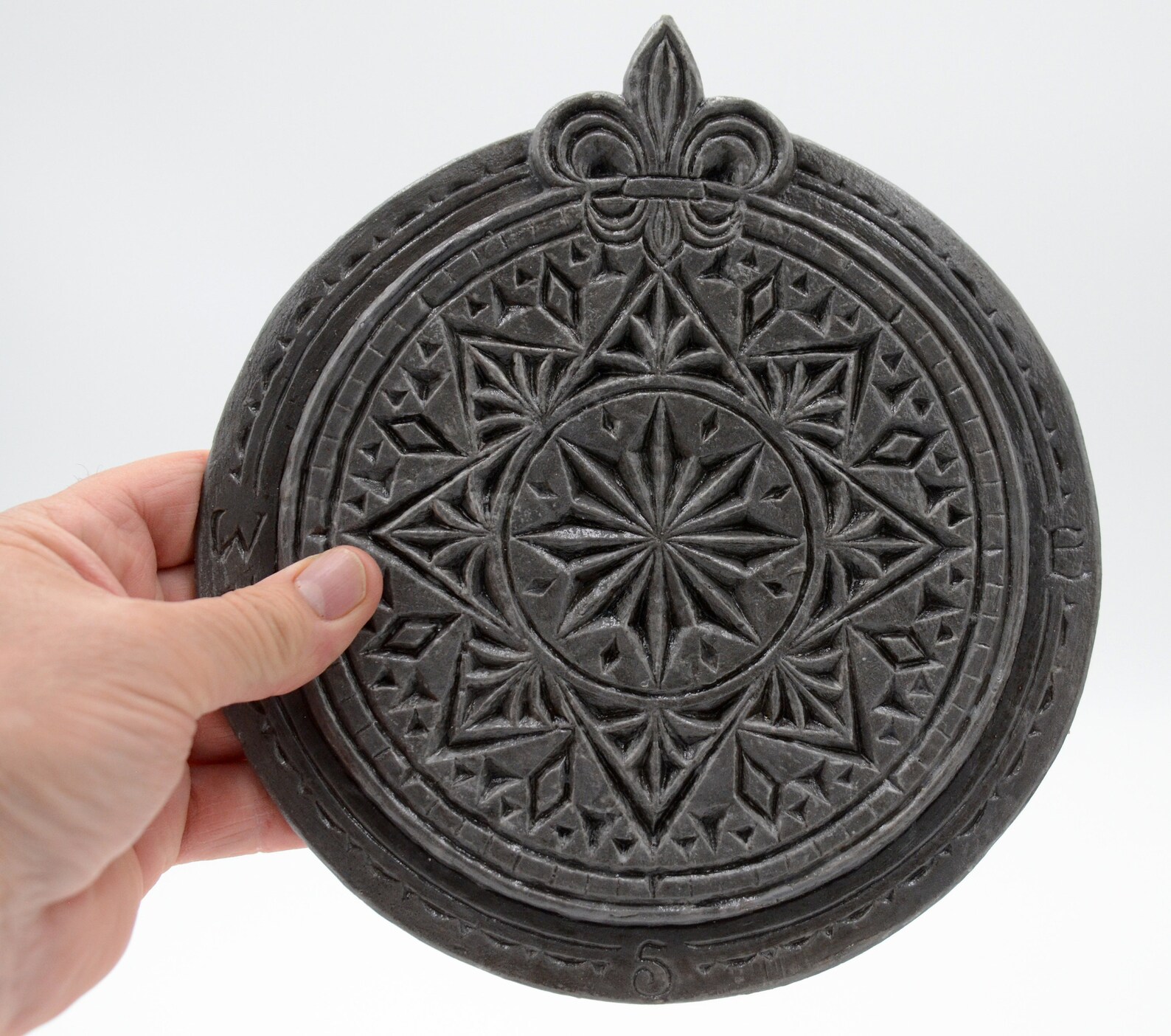 Compass Rose Ceramic Sculpture 6" X 7.5" X 3/8" - Etsy