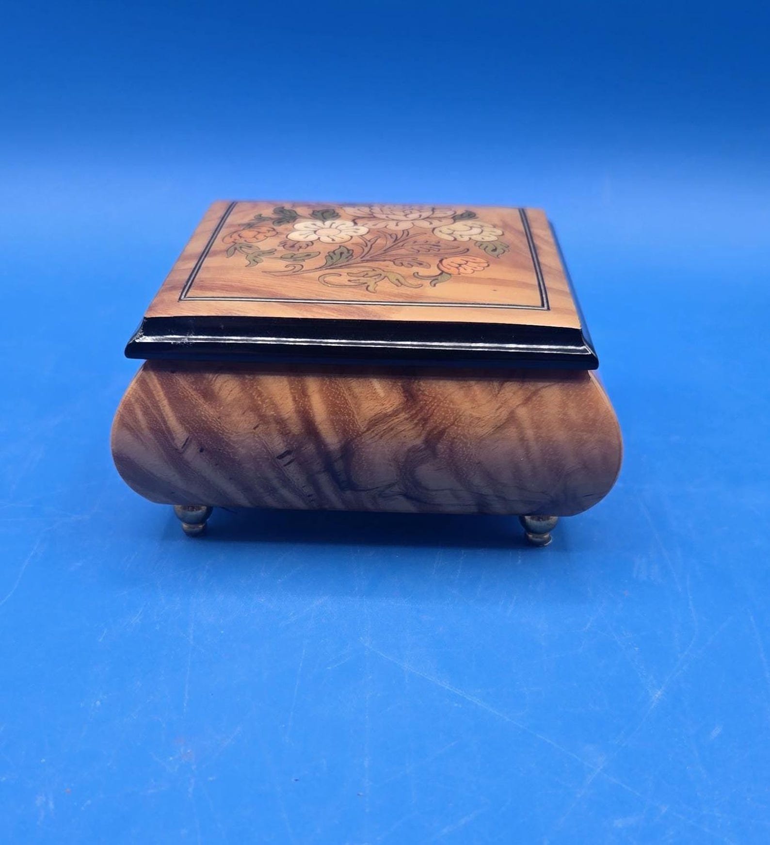 Handcrafted 18 Note Sorrento Music Box "isle of Capri" Wood Inlay - Etsy