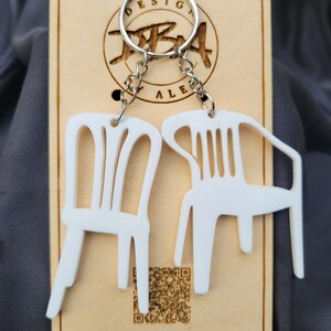 Key Chain in a Plastic Chair Shape / Llaveros En Forma De Sillas. - Etsy