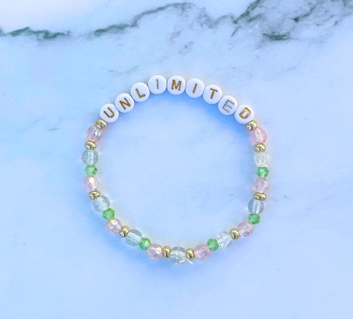Wicked-themed Beaded Bracelets | Wicked Broadway Musical Movie Gift ...