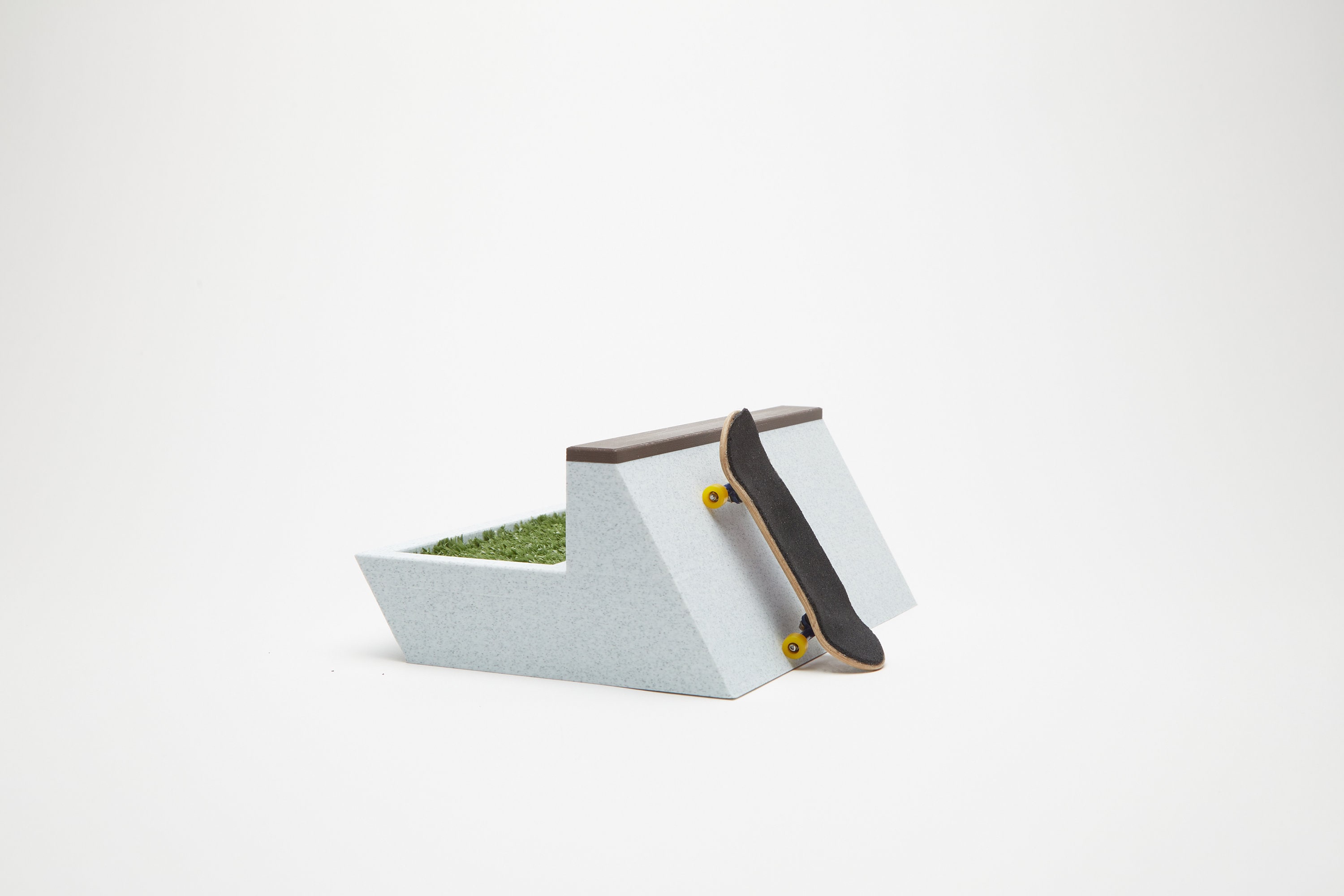 Fingerboard Pyramid Planter 3D Print - Etsy