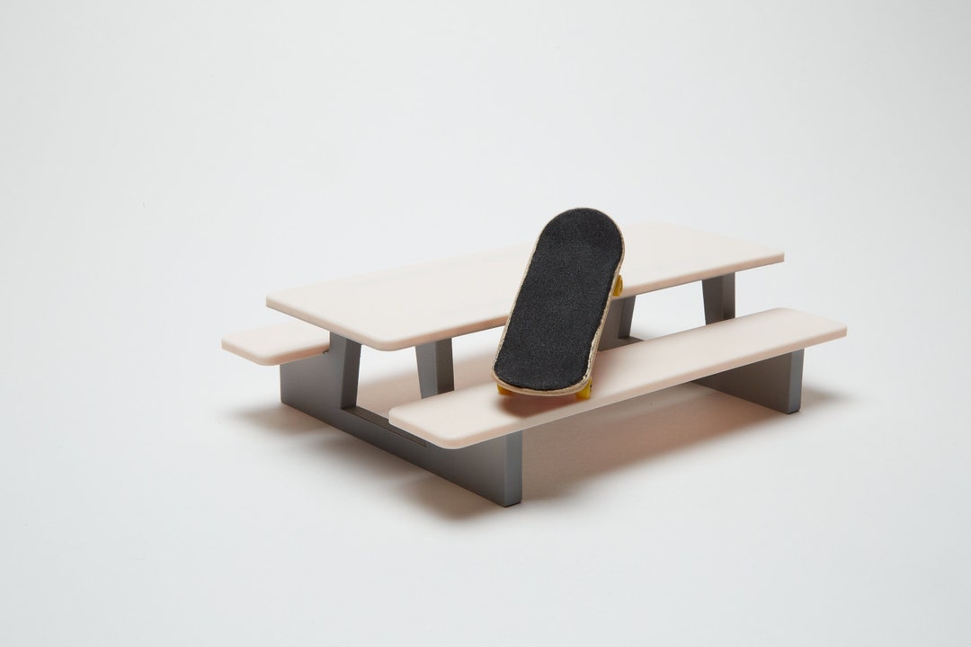 Fingerboard L.A. Schoolyard Table - 3D Printed - Etsy
