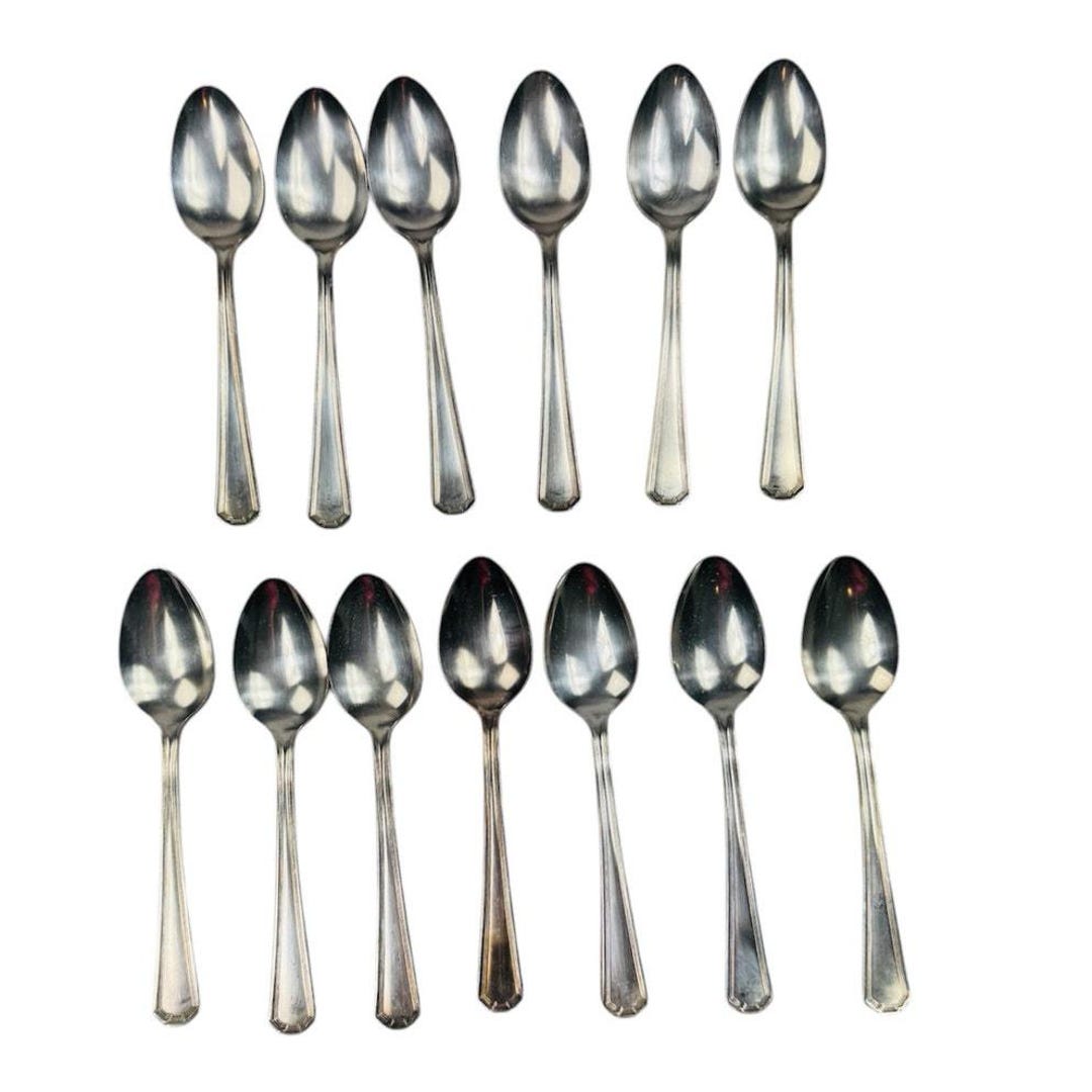 Vintage Wm A Rogers Hotel Plate Oneida Silverware Tea Spoons Set of 13 ...