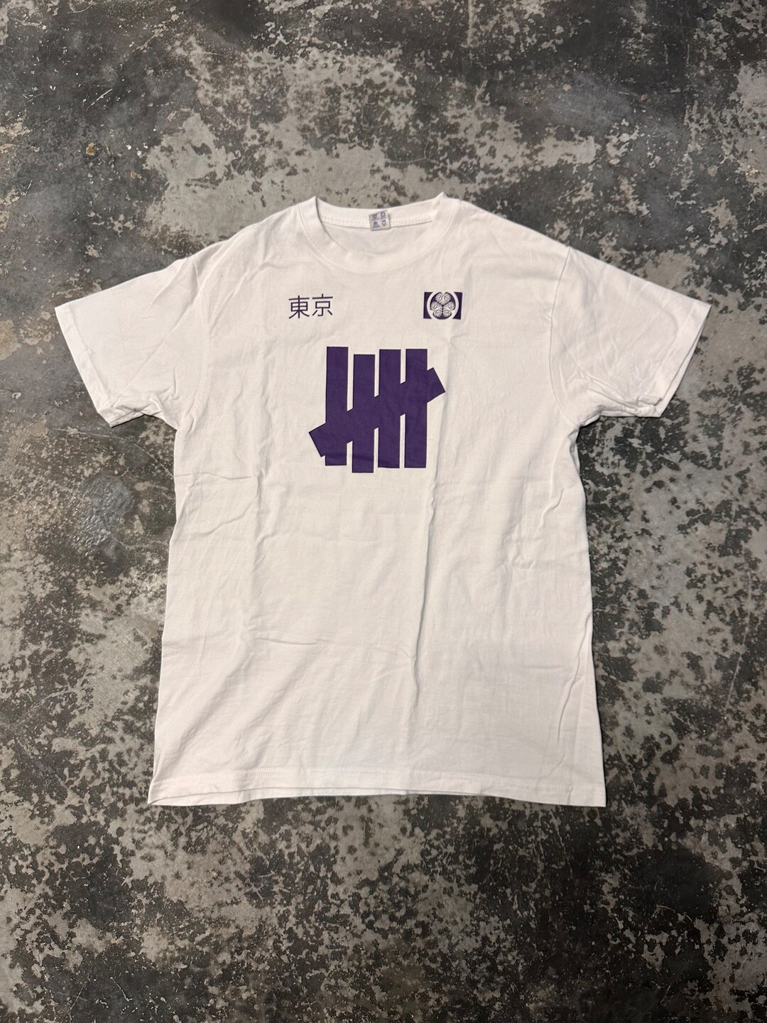 Vintage Undefeated Big Logo Multicolor Tee T-shirt Inspired Designer ...