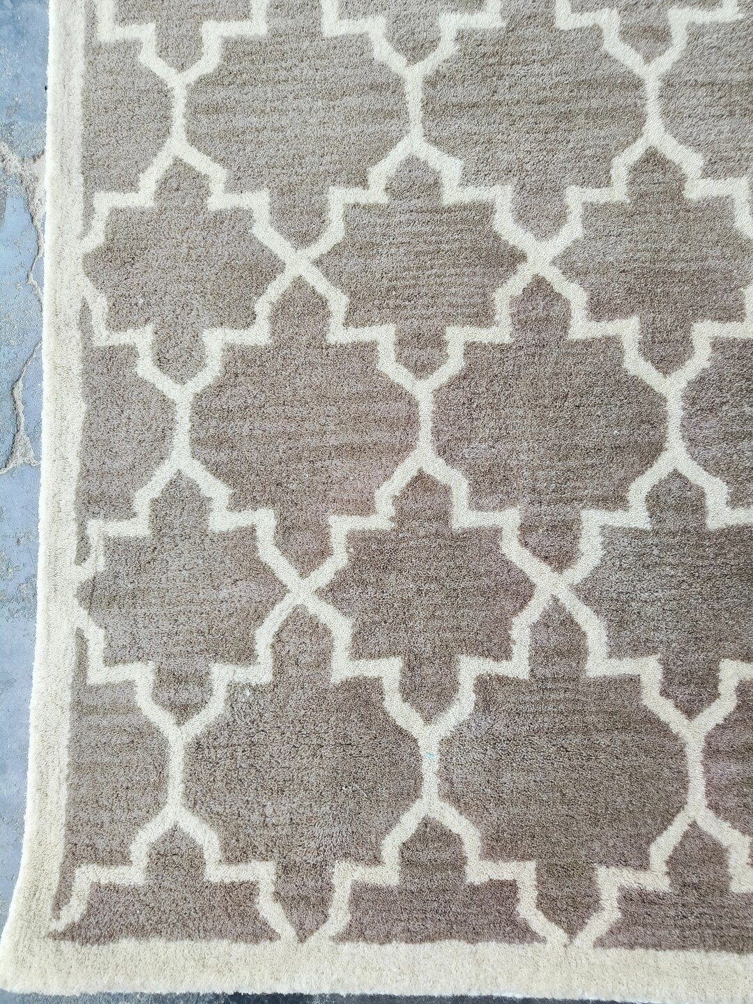 Wave Chevron Porcelain Grey Modern Hand-tufted 100% Wool Handmade Area ...