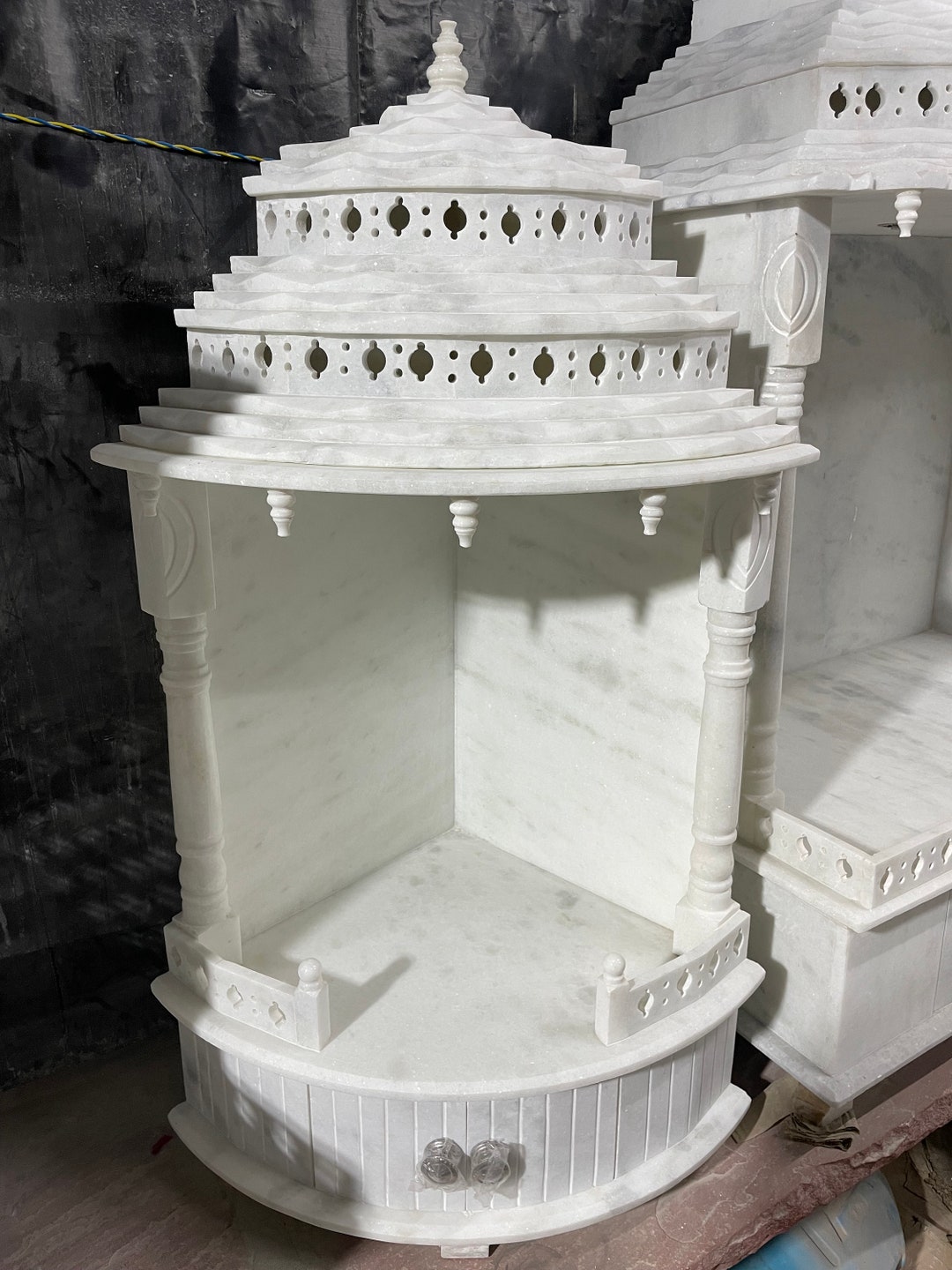 Corner Space White Marble Temple, Edge Temple, Corning Temple, Latest ...