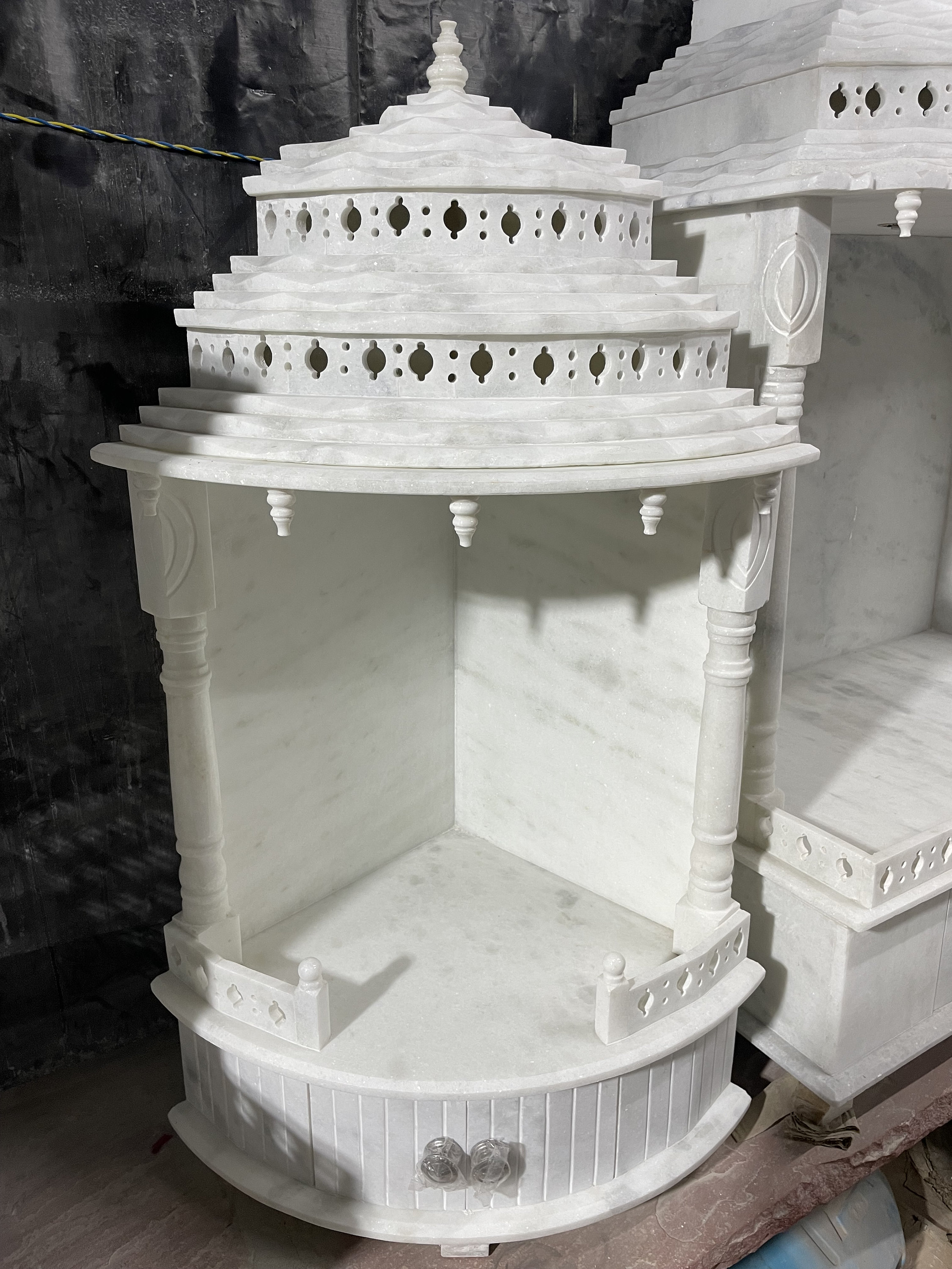 Corner Space White Marble Temple, Edge Temple, Corning Temple, Latest ...