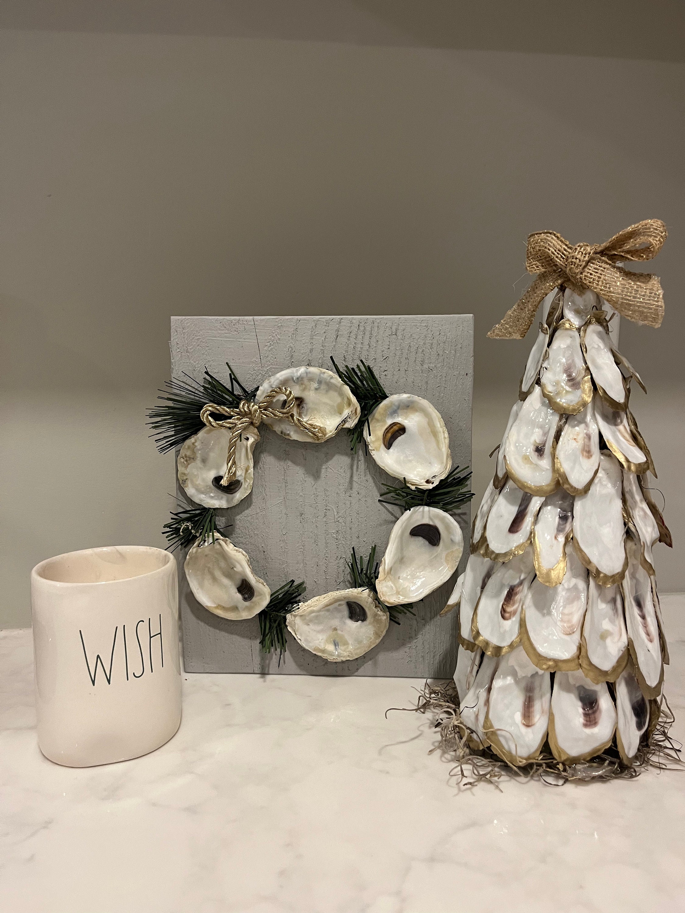 Christmas Oyster Shell “wreath” Wood Sign Decor - Etsy