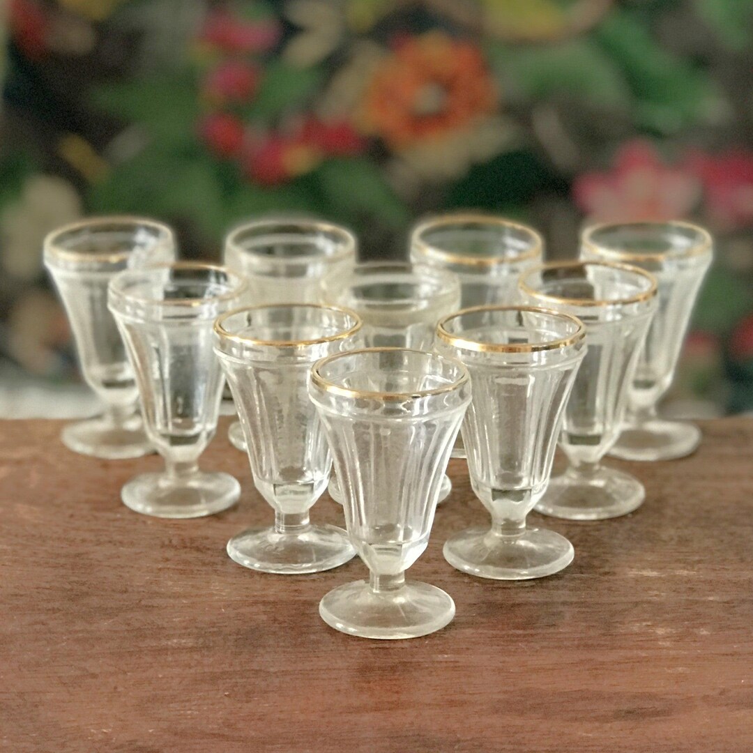 Set of 10 Small Art Deco Molded Glass Liqueur or Digestif Glasses on a ...
