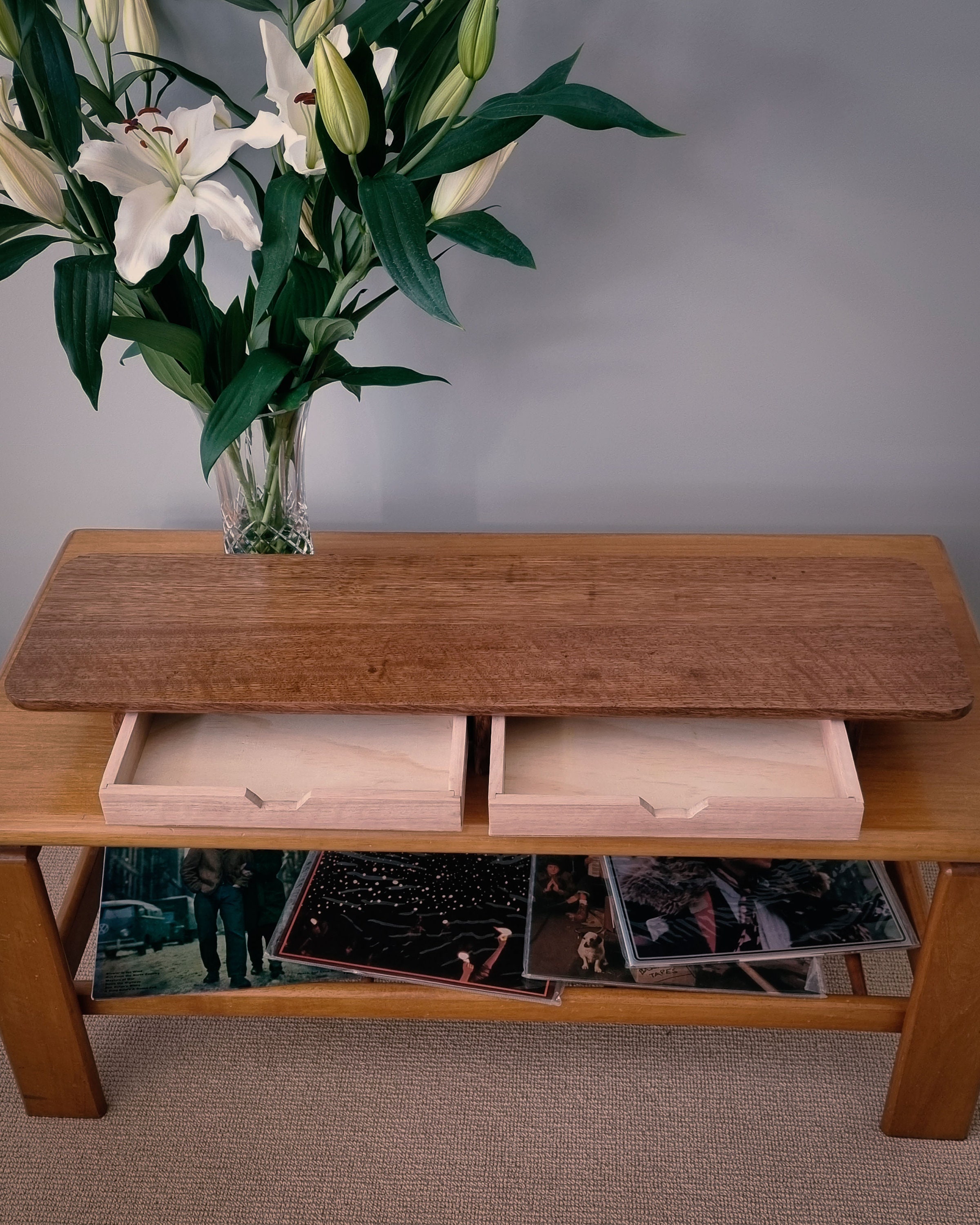 Mid-century Monitor Stand - DIY Build Plans | Woodworking Plans (metric ...