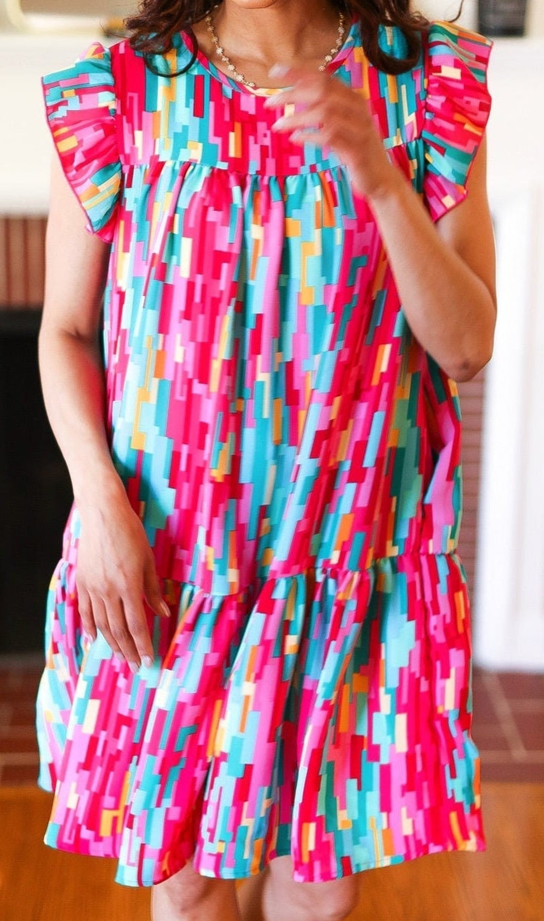 Twirl Into Summer With This Stunning Abstract Print Dress flowy, Body ...