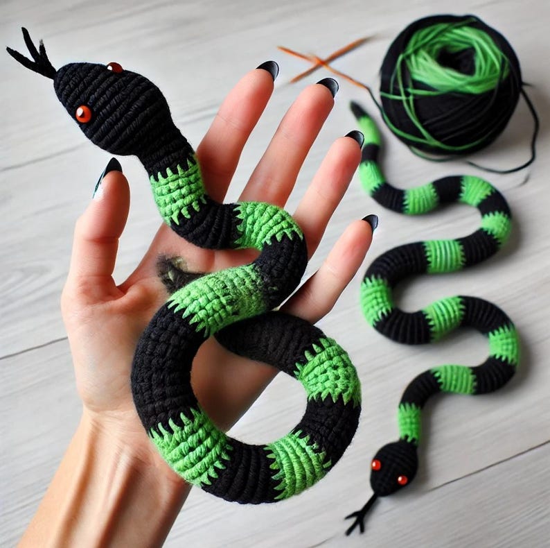 Halloween Spooky Snake Crochet Pattern | Halloween Amigurumi PDF - Etsy