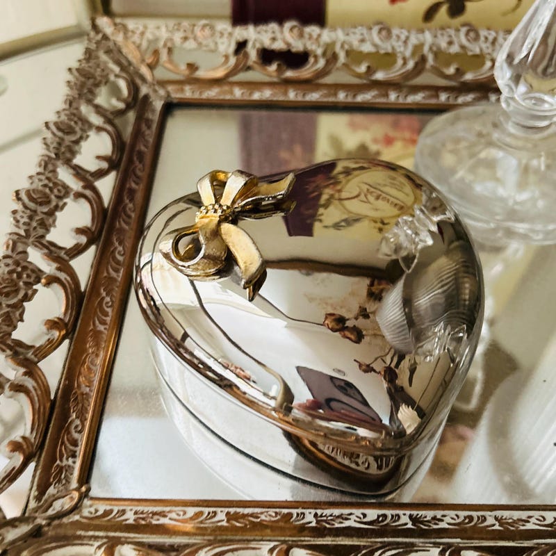 Heart Music Box - Etsy