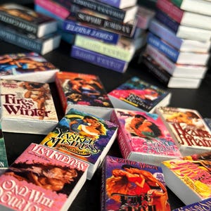 Custom Mini Books ONLY, Kindle Reads, Bookshelf Box, Mini Books ...