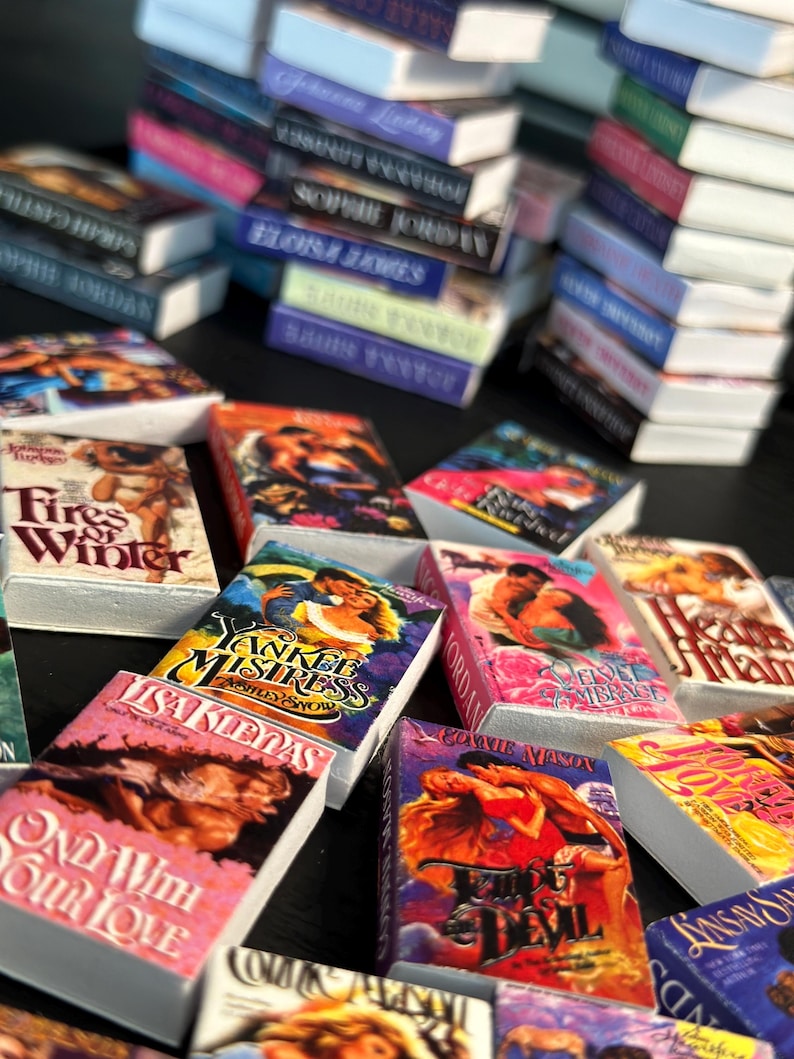 Custom Mini Books, Bridal Shower, Book Cake, Vintage Books, Kindle ...