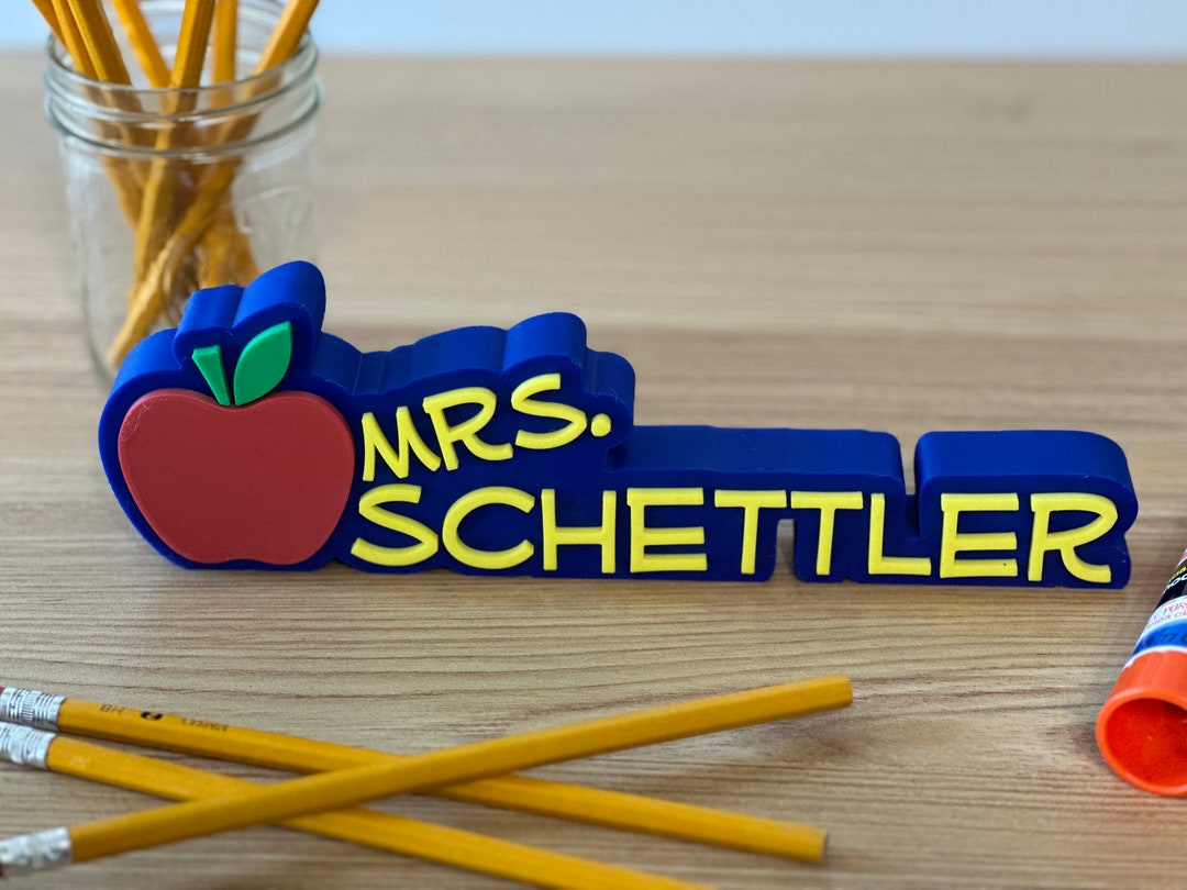 Personalized Teacher Name Plate for Desk Classroom or Office Back to ...