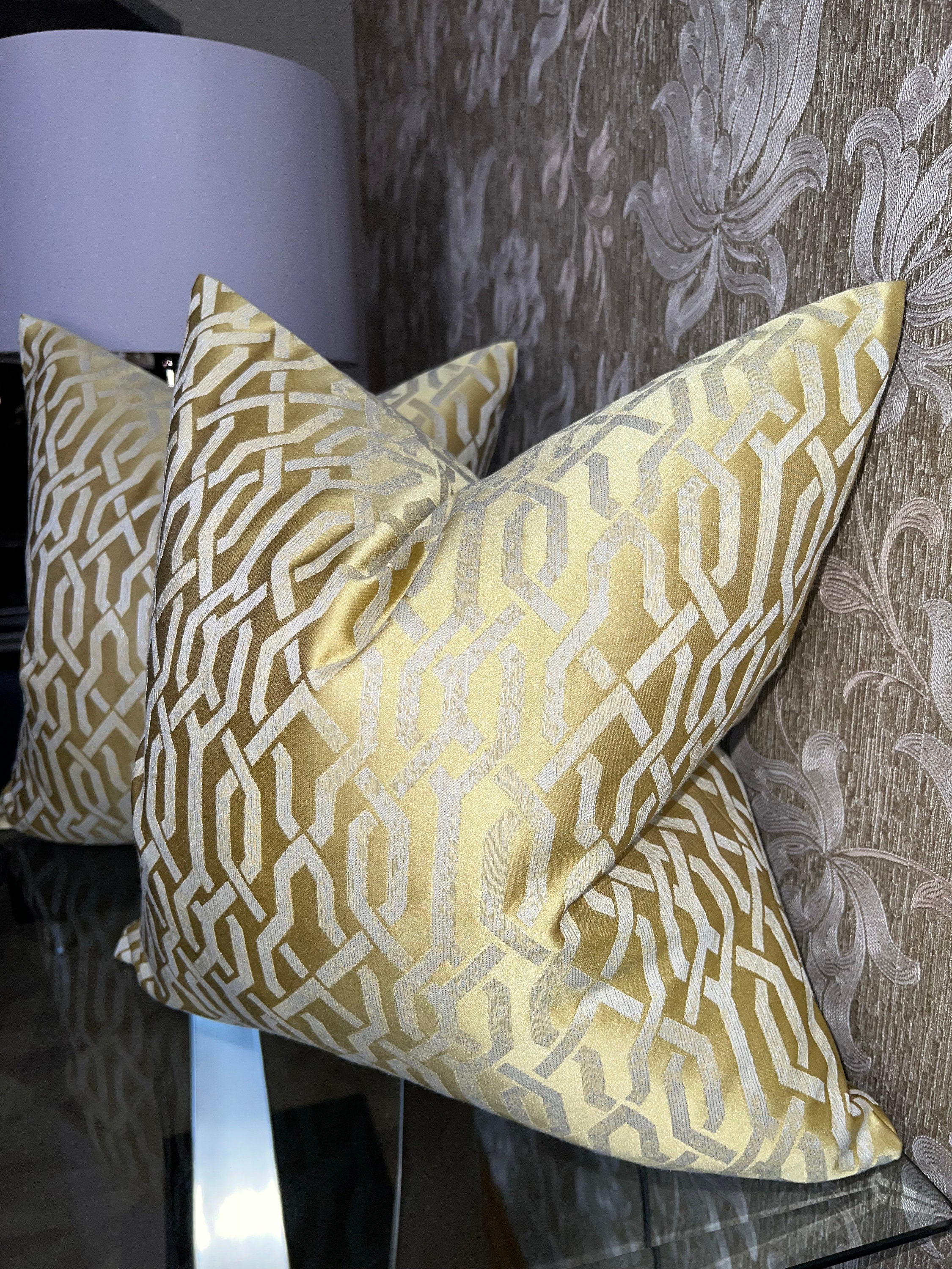 Àuric Textured Modern Cushion Cover, High Quality Luxury Designer ...