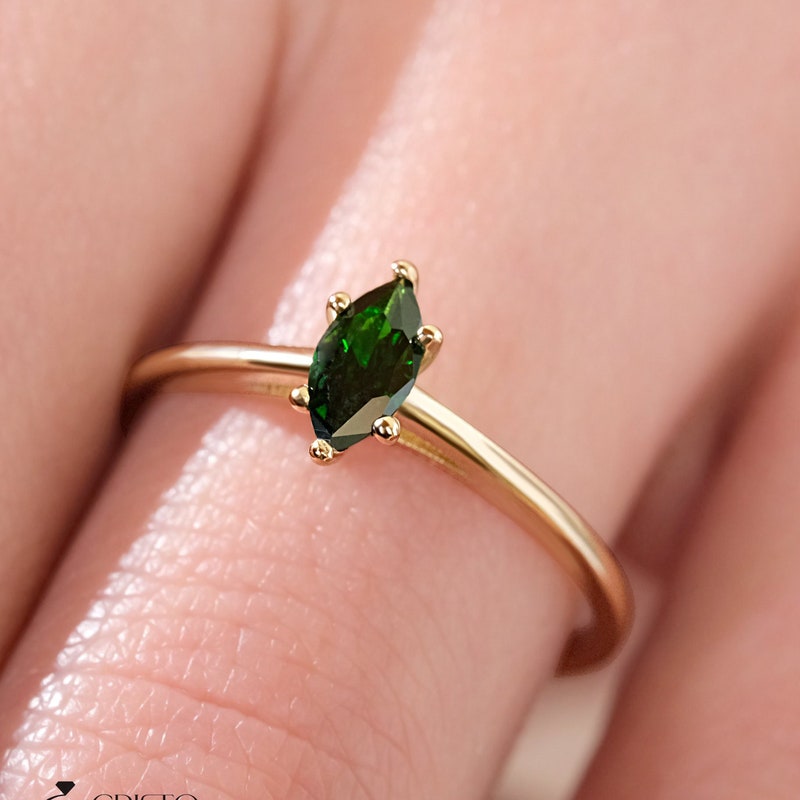 Green Stone Ring - Etsy