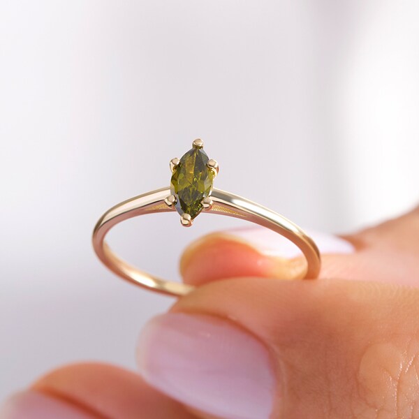 Gold Peridot Ring - Etsy