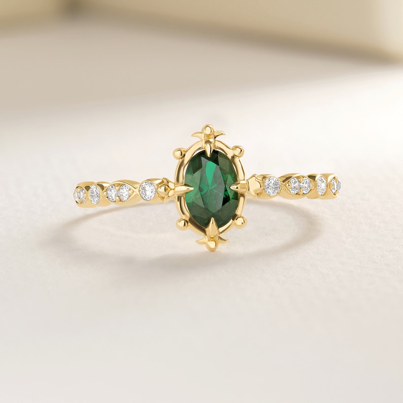 Vintage Style Emerald Ring Art Deco 14K Solid Gold Side Diamond Band ...
