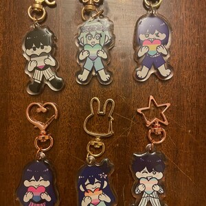 OMORI Rainbow Acrylic Epoxy Keychains OMORI, Aubrey, Kel, Hero, Mari ...