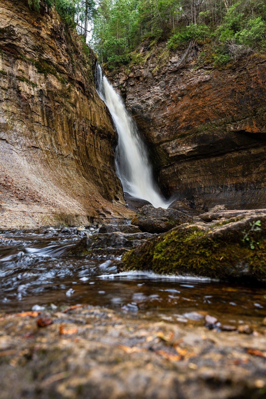 Michigan Waterfall / Miners Falls / Michigan Upper Peninsula / Pictured ...