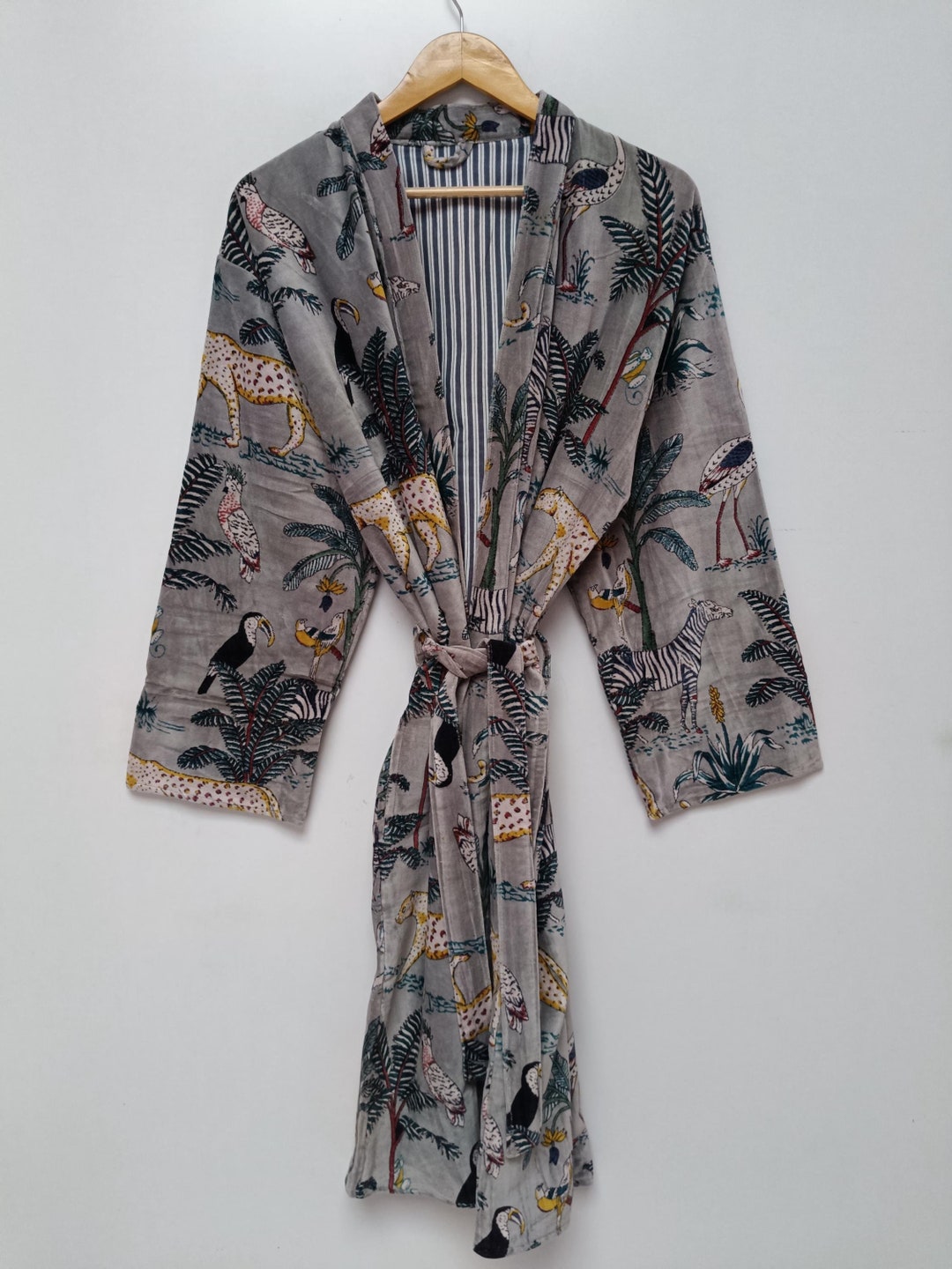 Green Jungle Print Velvet Kimono Robes, Morning Tea Velvet Coat ...