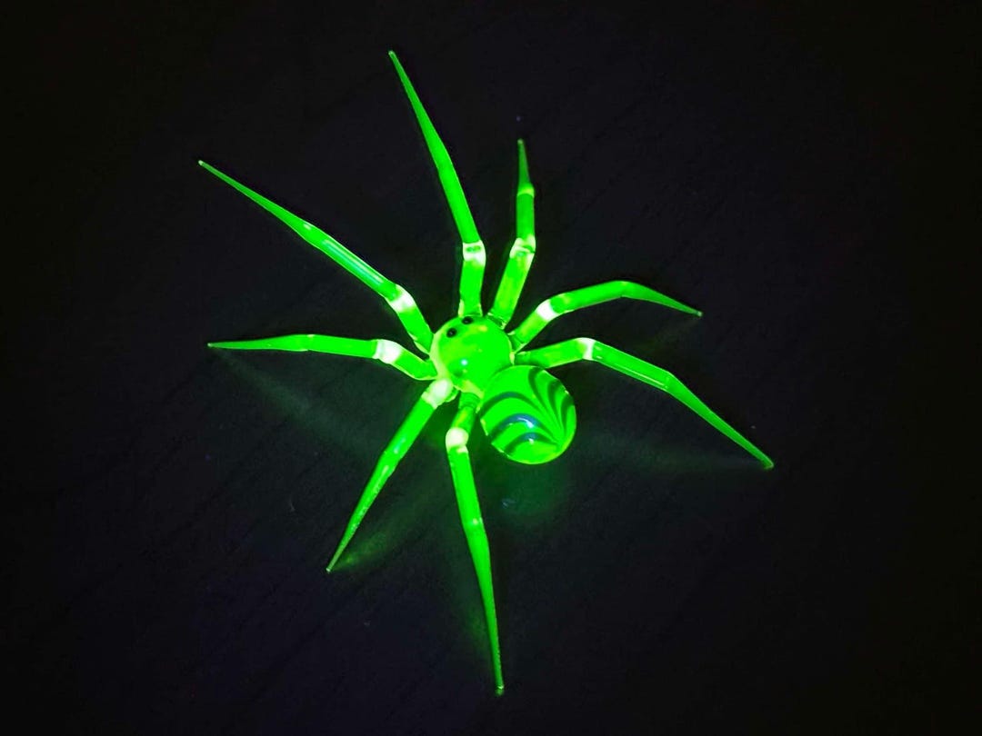 Uranium Vaseline Spider Blue Metallic Swirl Puffed Spider - Etsy