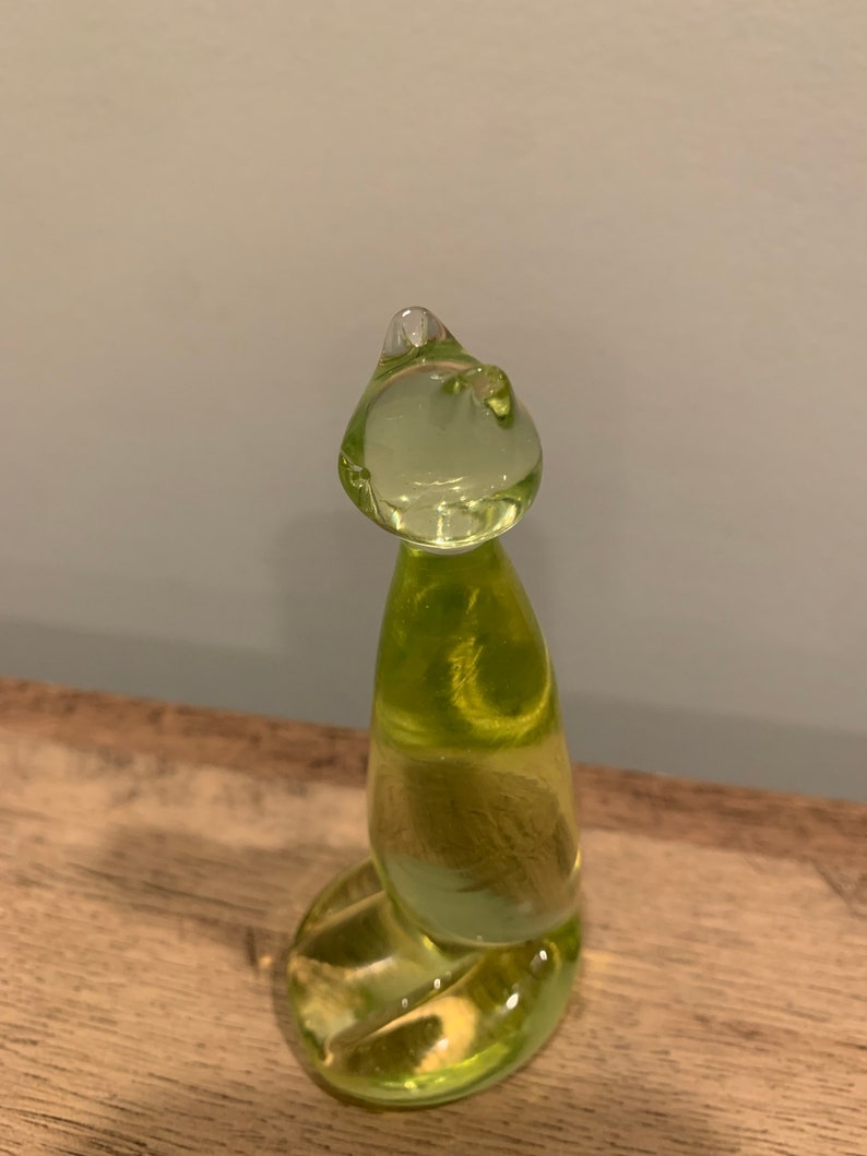 Vintage Uranium Glass Vaseline Lime Cat RARE Viking Glass Geiger Tested ...