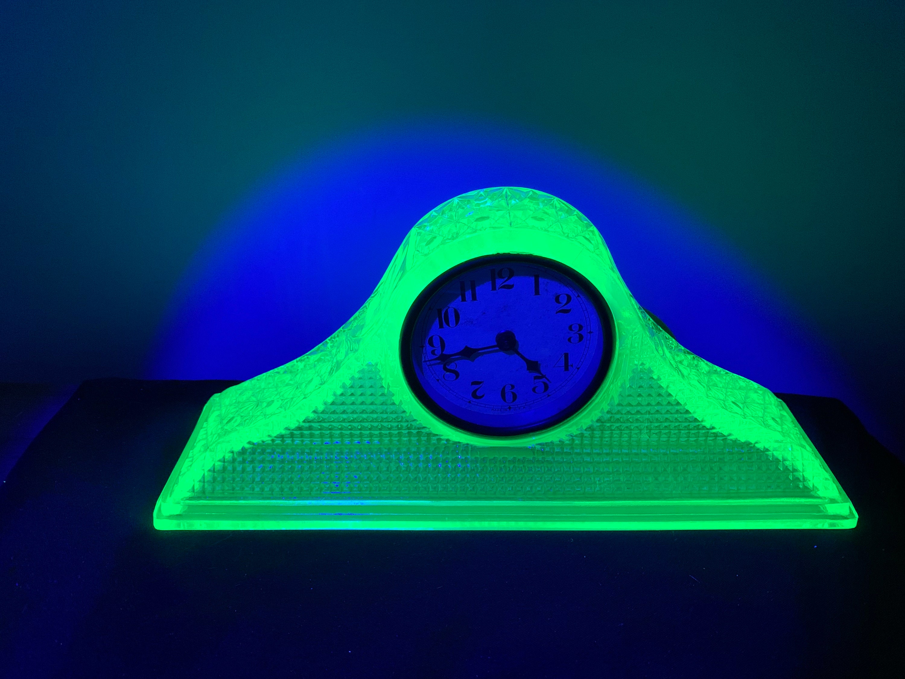 Uranium Vaseline Mckee Clock Rare - Etsy