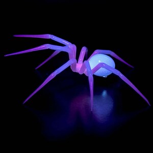 Uv Reactive Non Uranium Pink and Blue Glow Selenium Glow on White Glass ...