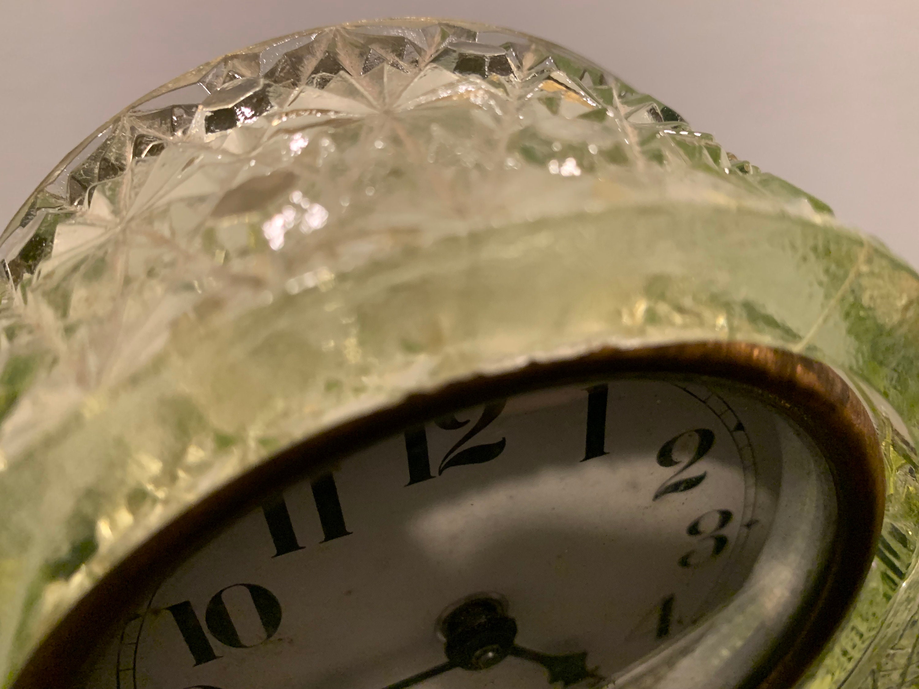 Uranium Vaseline Mckee Clock Rare - Etsy