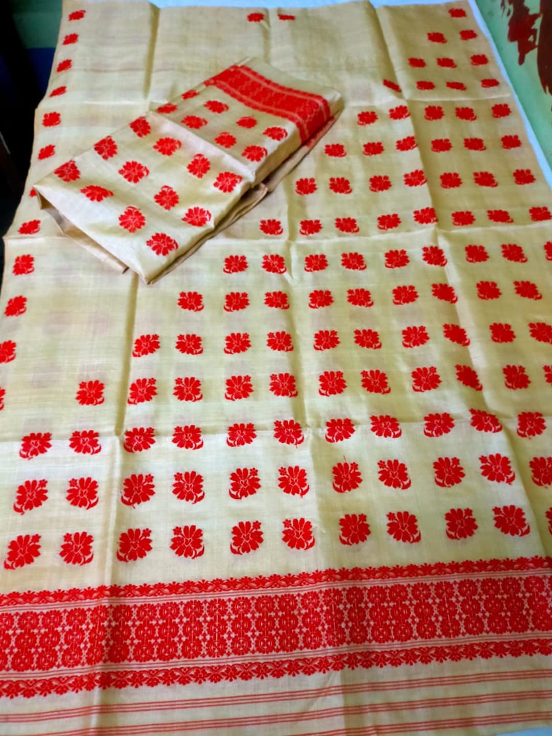 Assam Silk Mekhela Chador Traditional Two-piece Ensemble for Women - Etsy