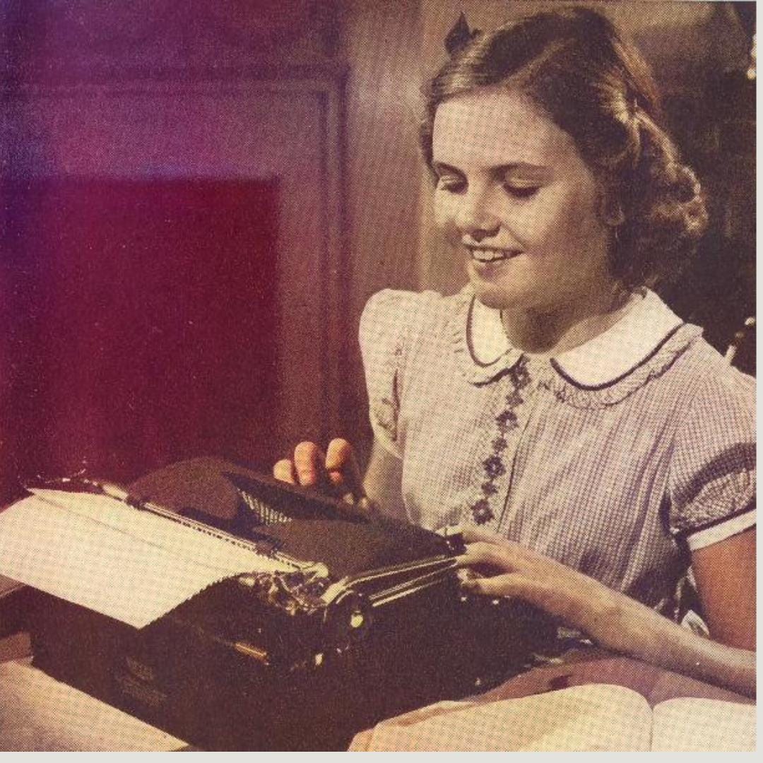 Royal Portable Typewriter Electronic Vintage Touch Typing Thinking ...