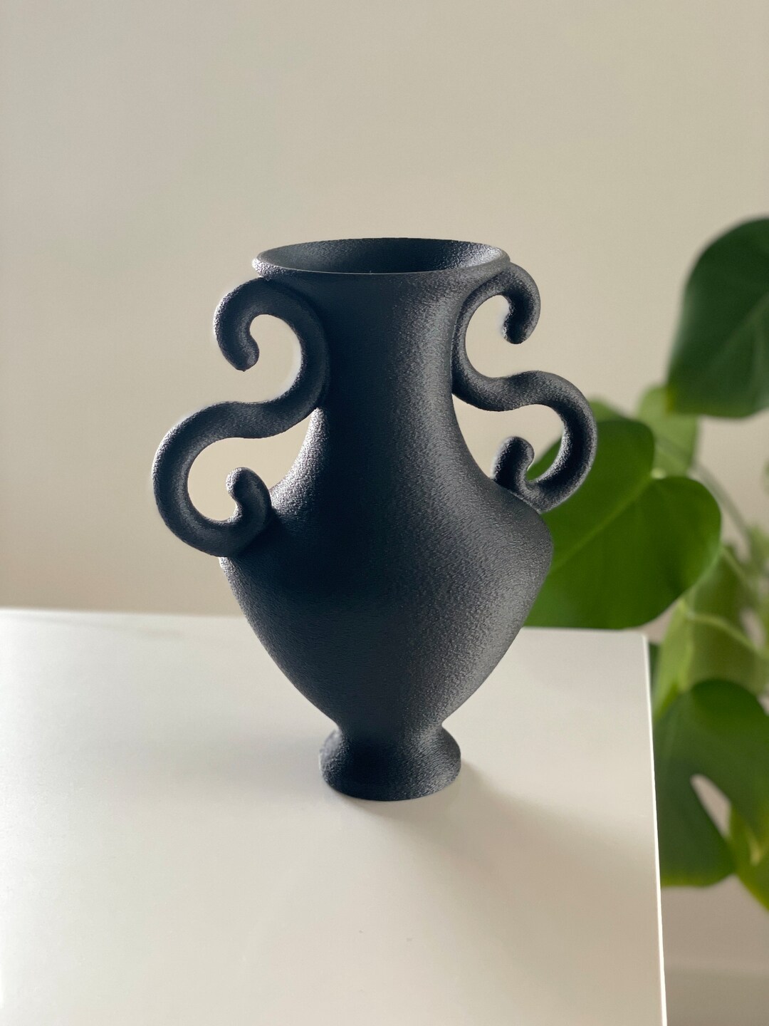 Sicilia Table Vase in Jet Black Minimalist Home Decor 3D - Etsy