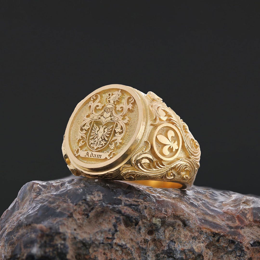 Family Coat of Arms Ring, Raised Family Celtic Ring, Crest Ring, Coat ...