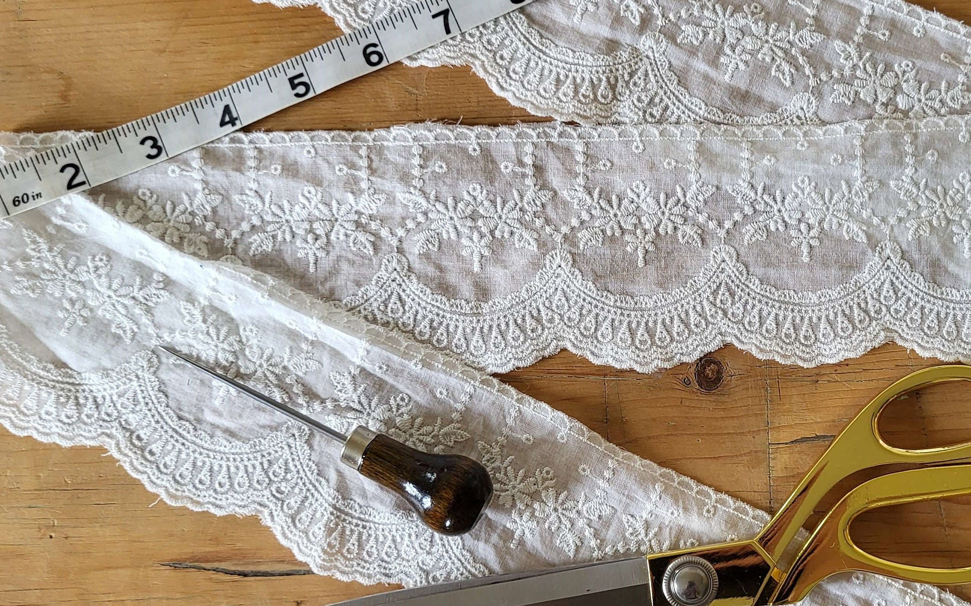 Milk White Broderie Anglaise Lace Scalloped Edge and Floral - Etsy UK