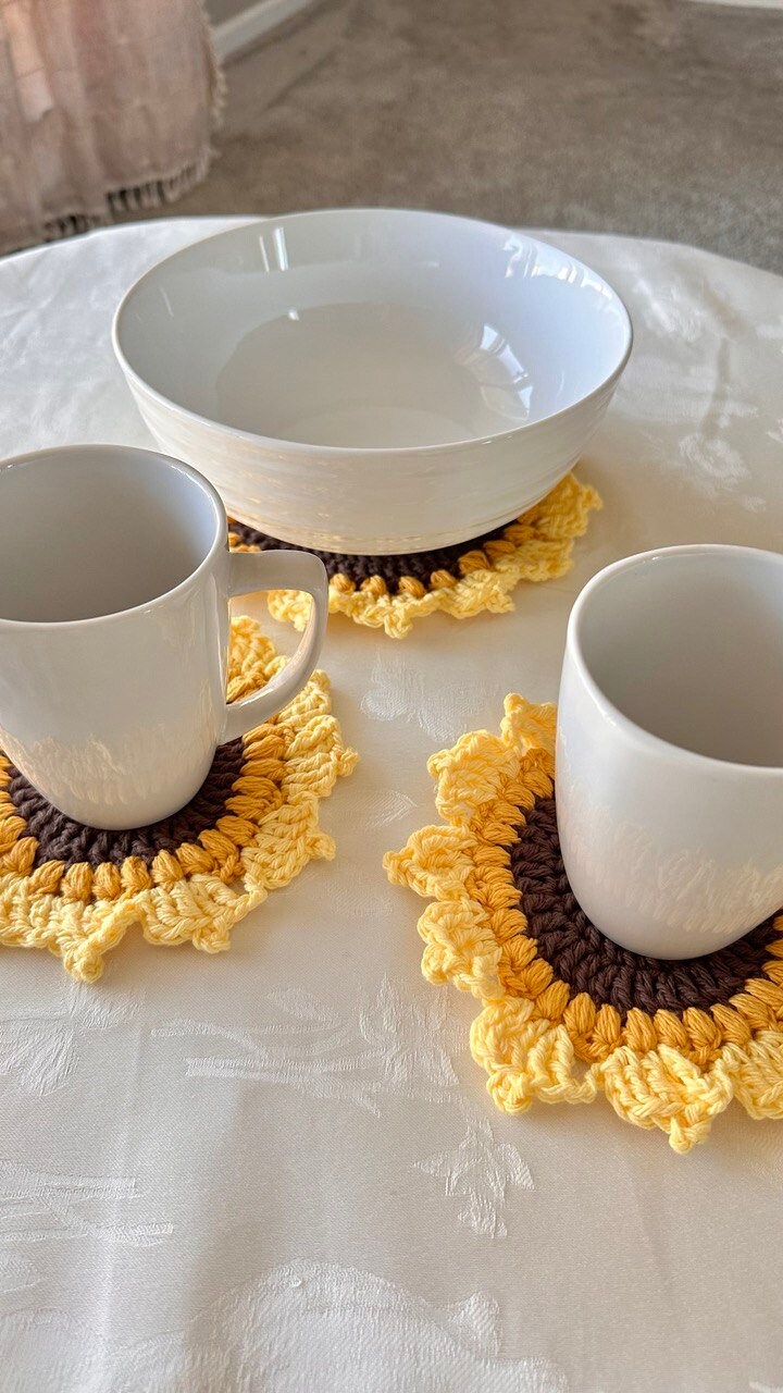 Crochet Flower Coasters, 3 Pieces in a Set + Basket. Perfect for ...