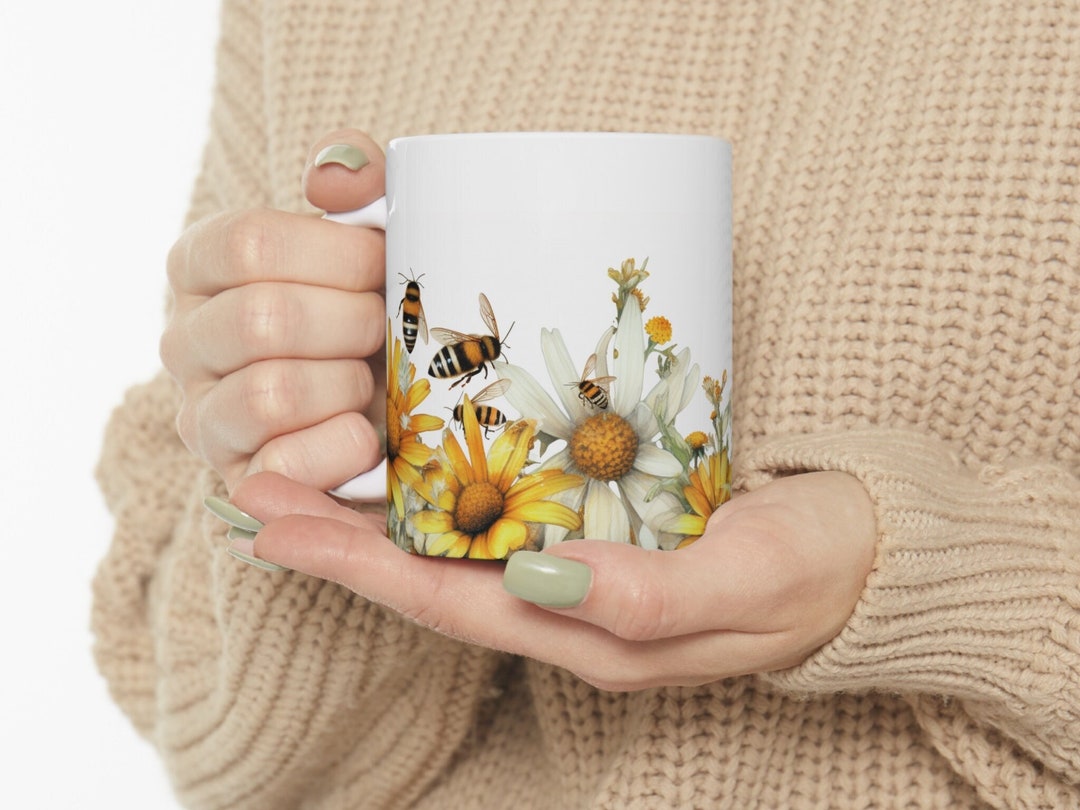 Bee Mug, Daisy Coffee Mug, Bee and Daisy Cup, Bee Lover Coffee Mug ...
