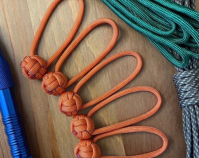 Baby Green Alien Key Fob Sailor's Knot Insanely Paracord Paracord ...