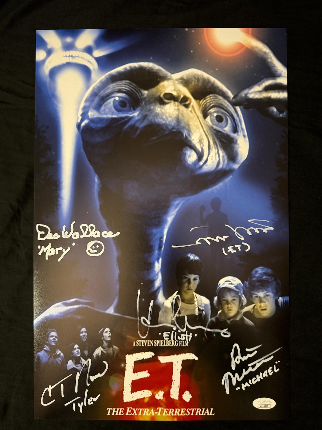 Henry Thomas, Dee Wallace, C Thomas Howell, Robert Macnaughton, Matthew ...