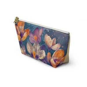 Crocus Flowers Print Purse Custom Makeup Cosmetic Bag for Everyday Use ...